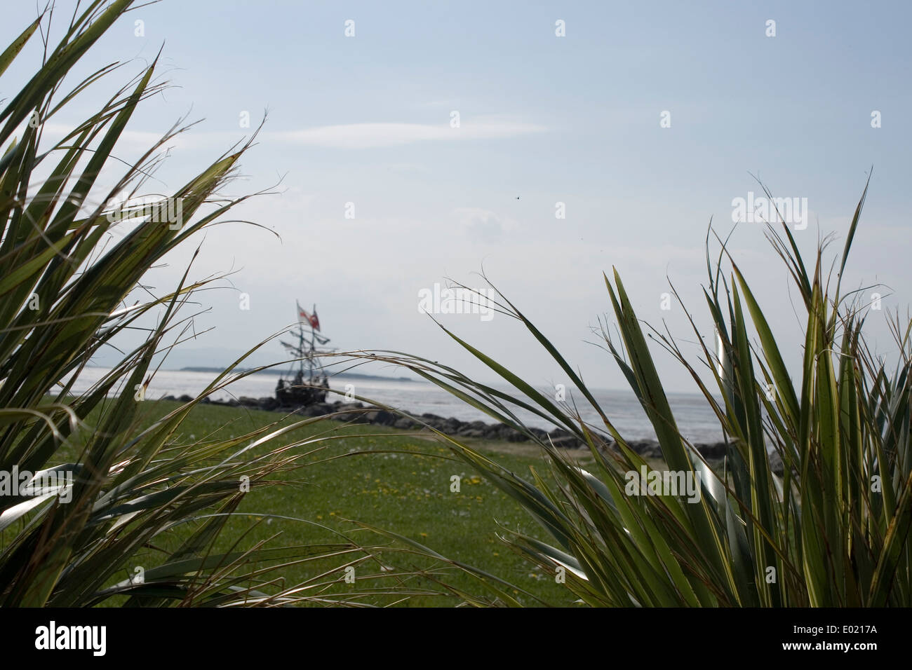 Ship rocks hi-res stock photography and images - Alamy