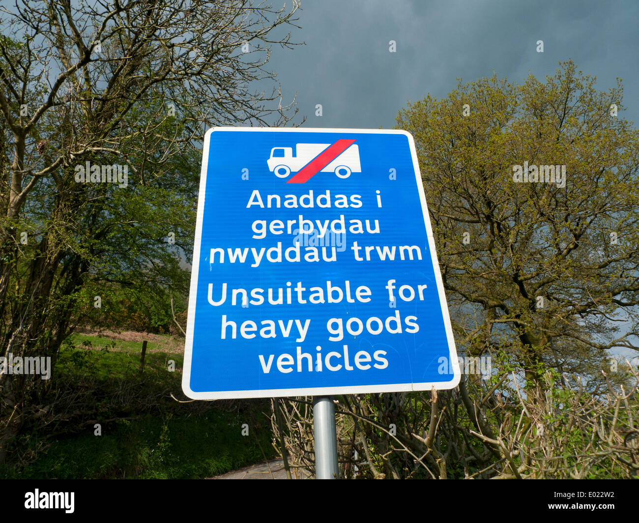 Bilingual welsh english language no hi-res stock photography and images ...