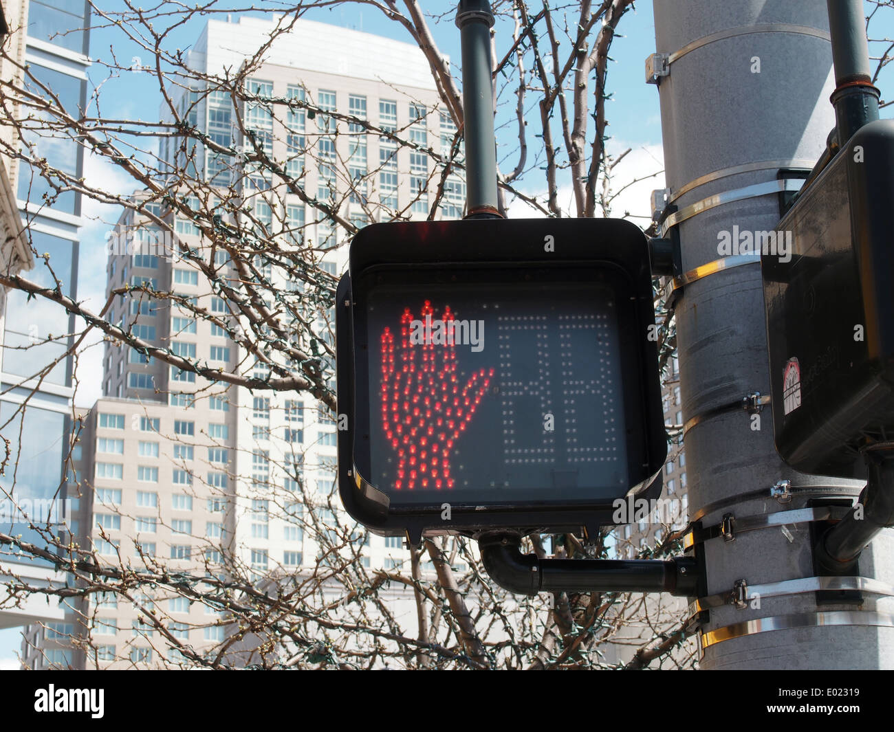 Pedestrian dont walk sign usa hi-res stock photography and images - Alamy
