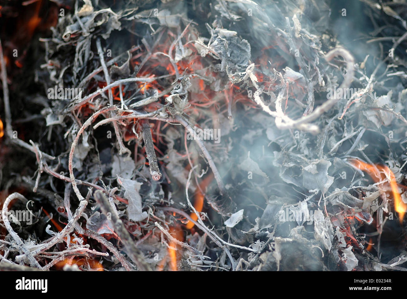 straw ashes burning Stock Photo - Alamy