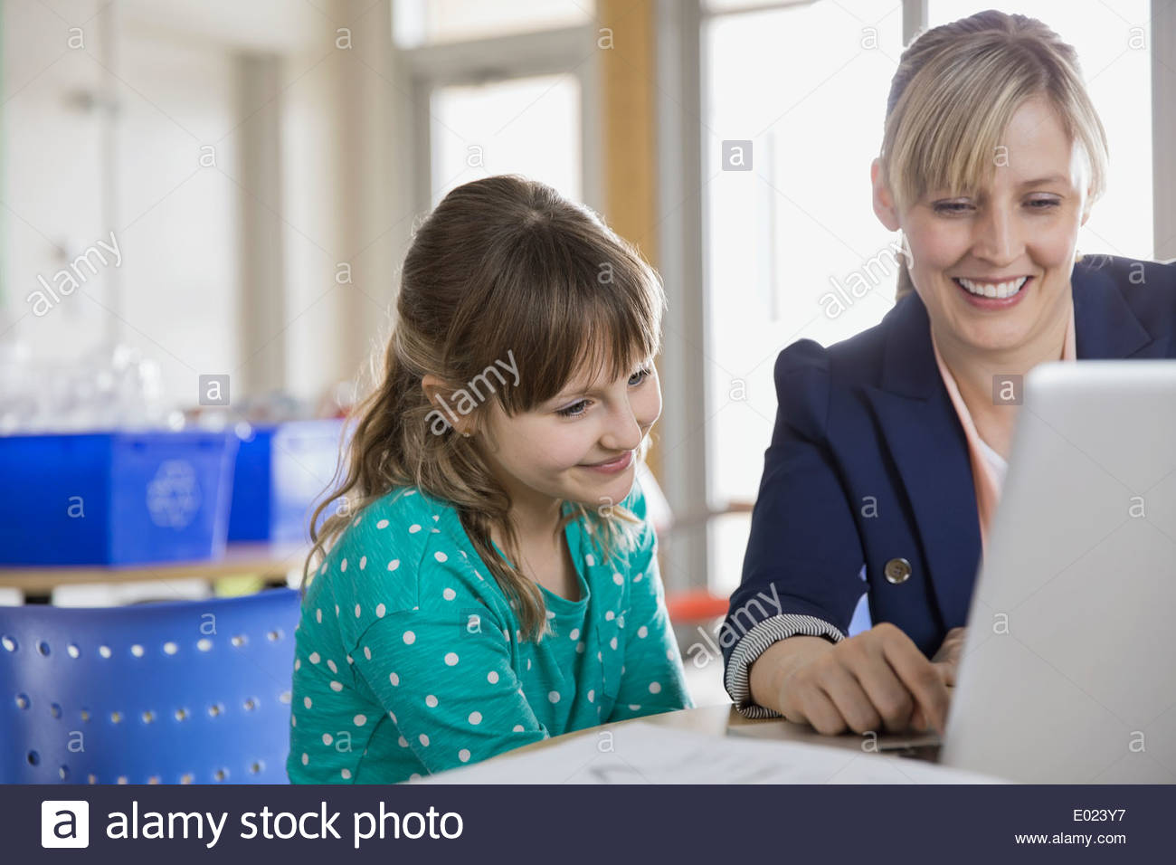 Teacher laptop classroom hi-res stock photography and images - Alamy