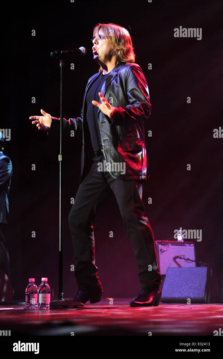Bee gees show hi-res stock photography and images - Alamy