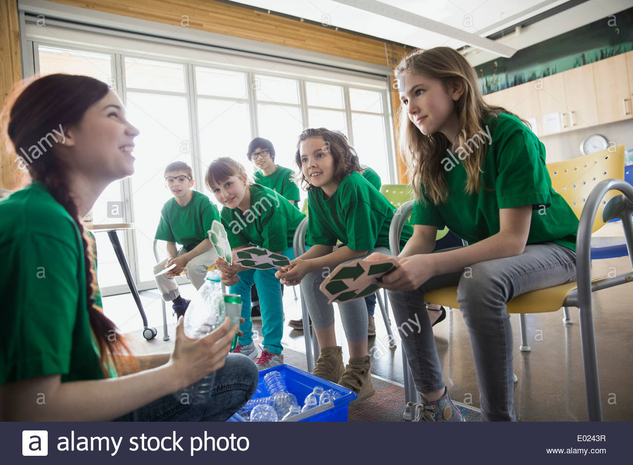 Teaching students recycle in classroom hi-res stock photography and ...