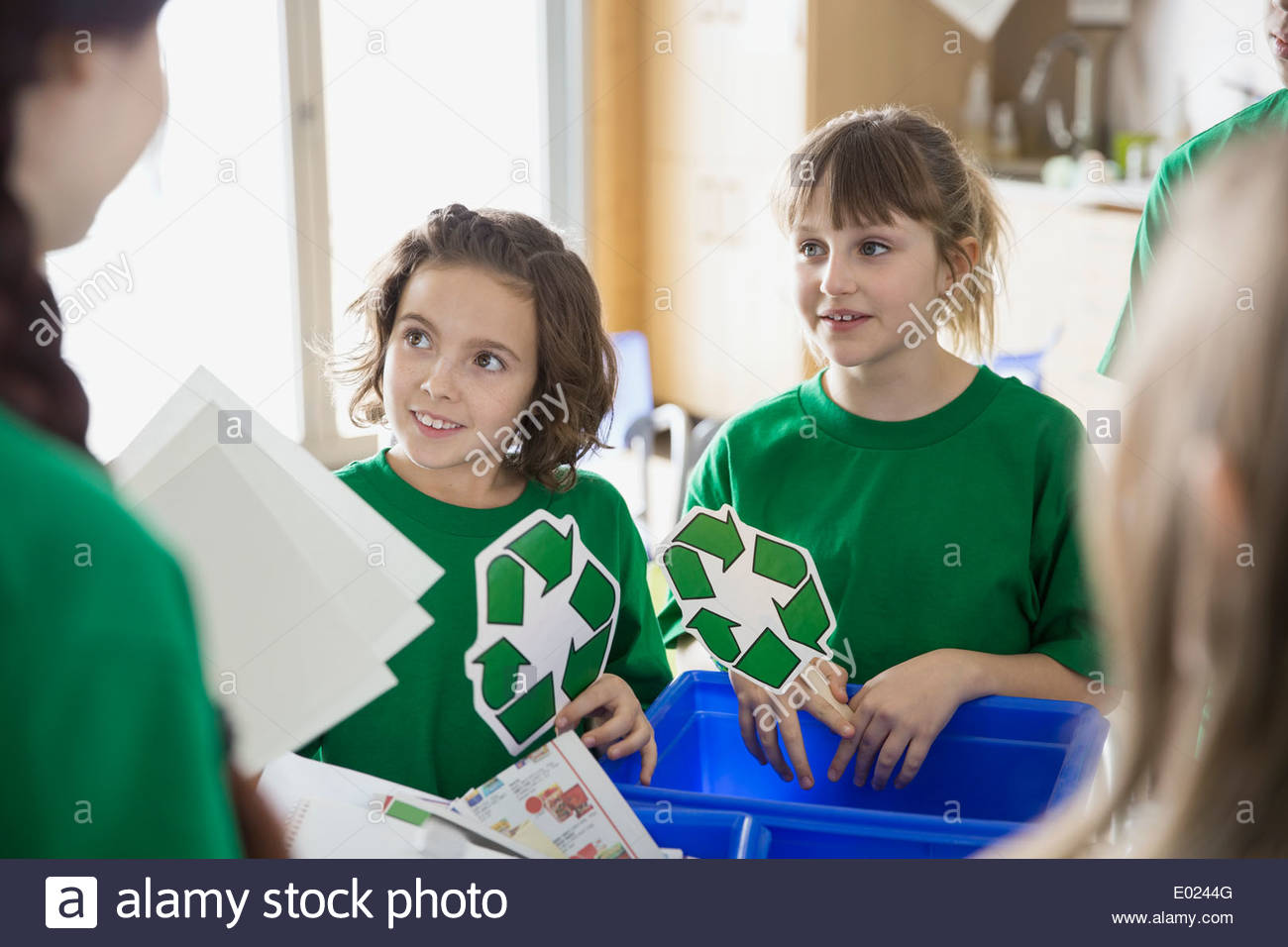 Student students recycle hi-res stock photography and images - Alamy