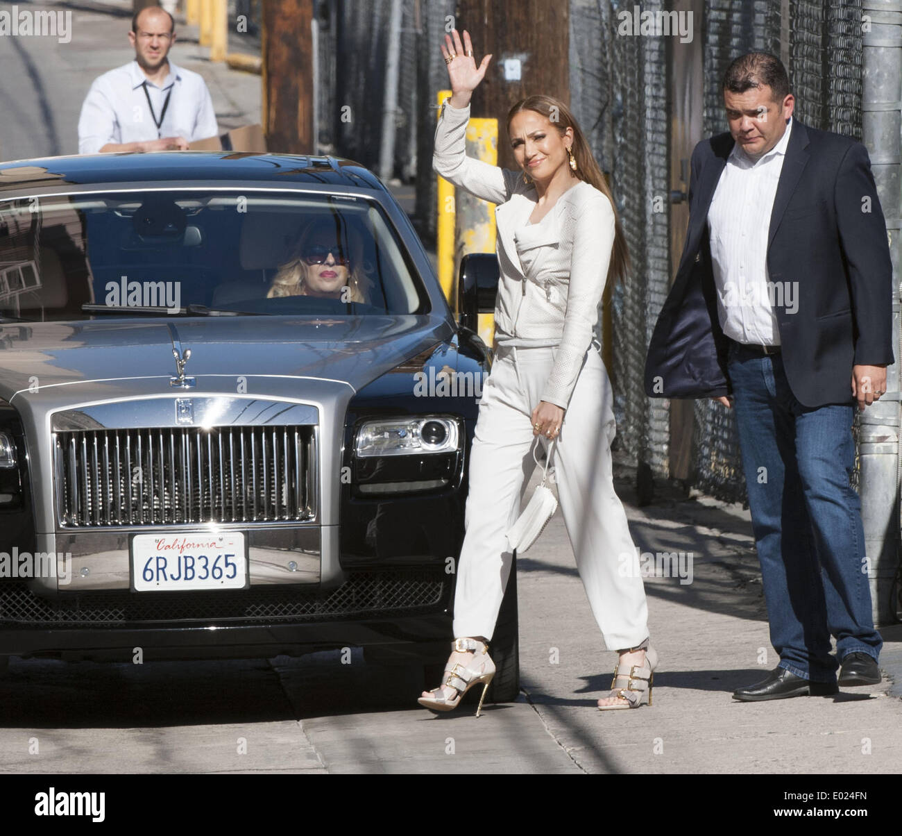 Hollywood, California, USA. 27th Apr, 2013. JENNIFER LOPEZ arrives in ...