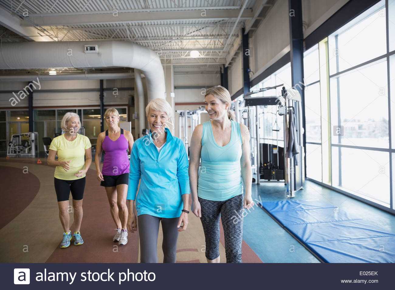 Power walking gym hi-res stock photography and images - Alamy