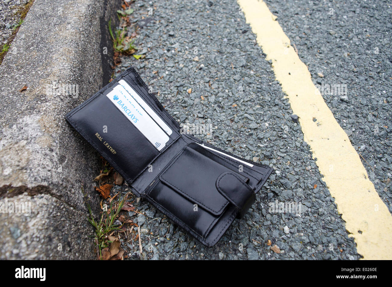 By the side of a road hi-res stock photography and images - Alamy