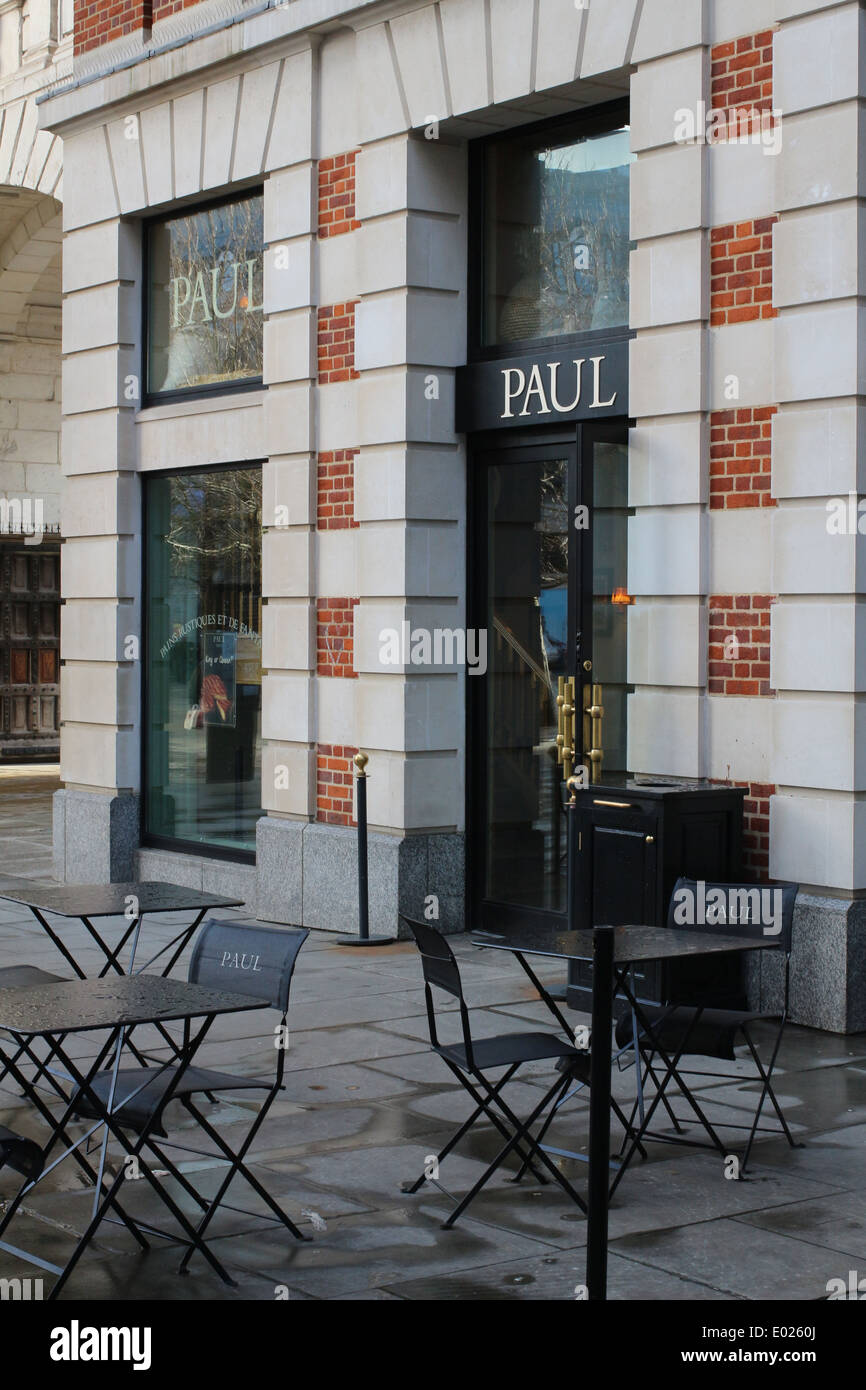 Paul coffee shop in hi-res stock photography and images - Alamy