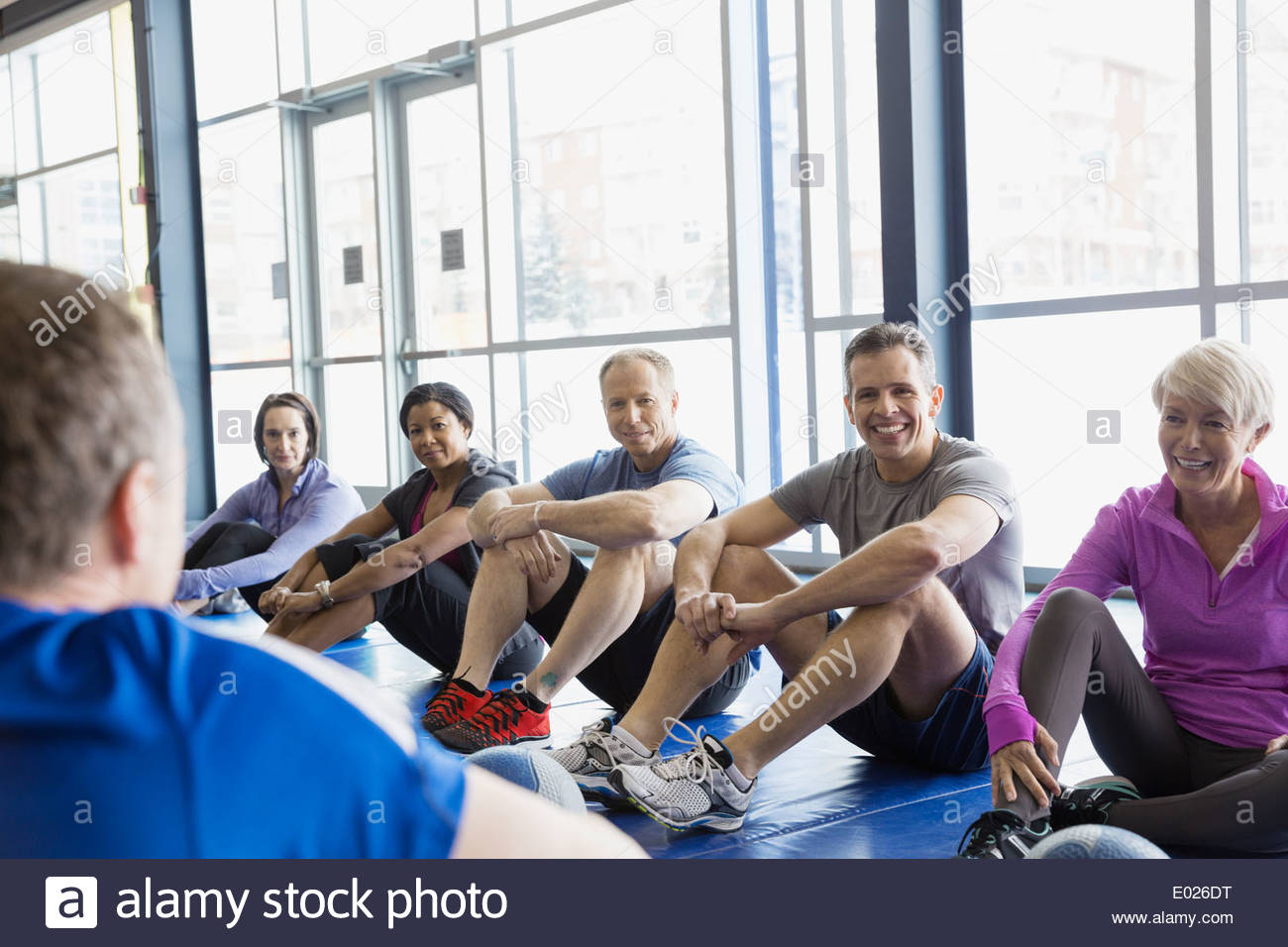 Woman teaching gym class hi-res stock photography and images - Alamy
