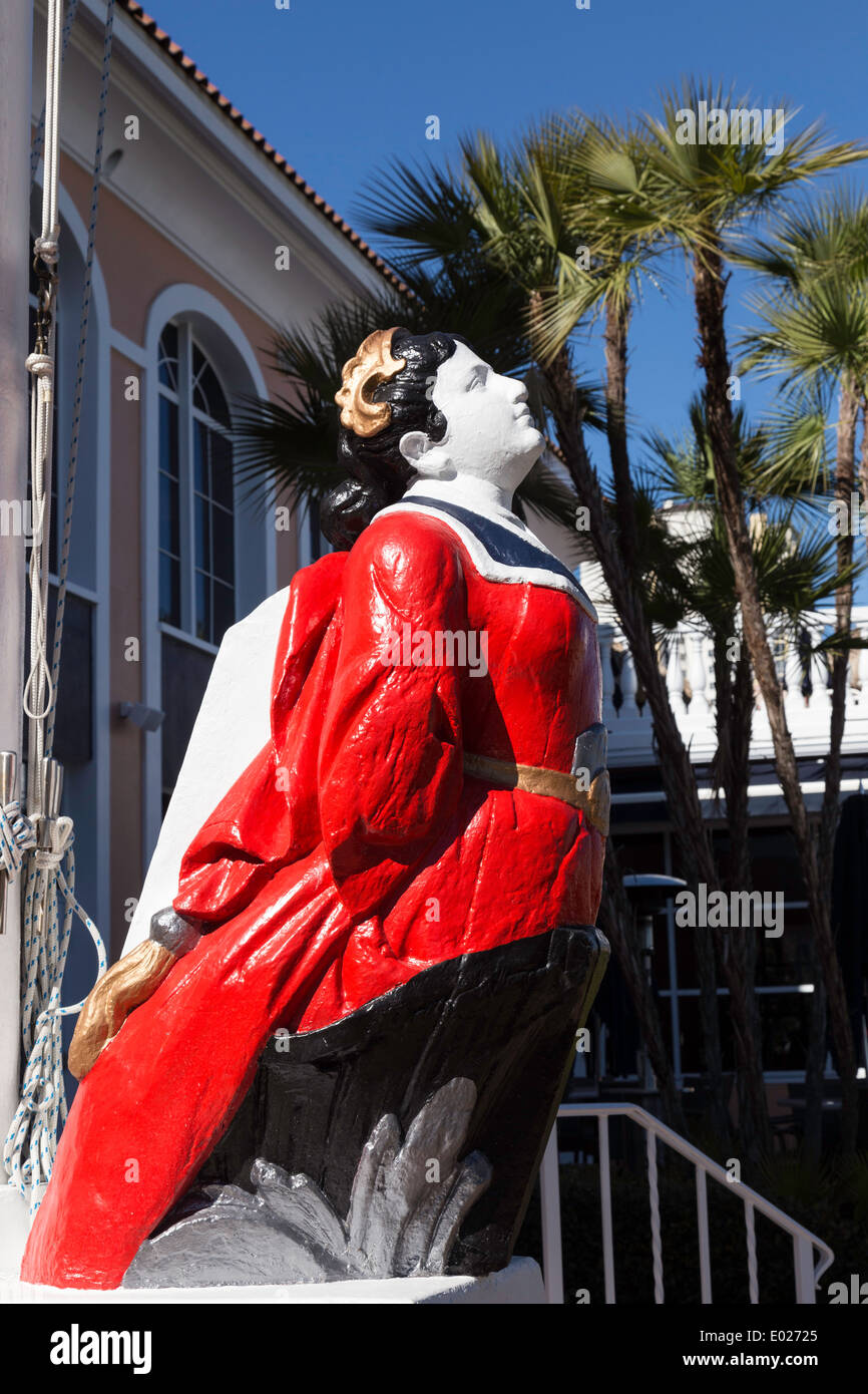 Carved female figurehead hi-res stock photography and images - Alamy