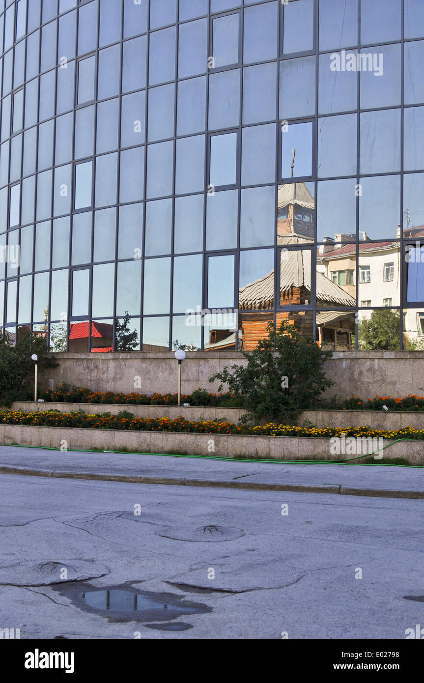 Yakutia yakutsk architecture buildings hi-res stock photography and ...