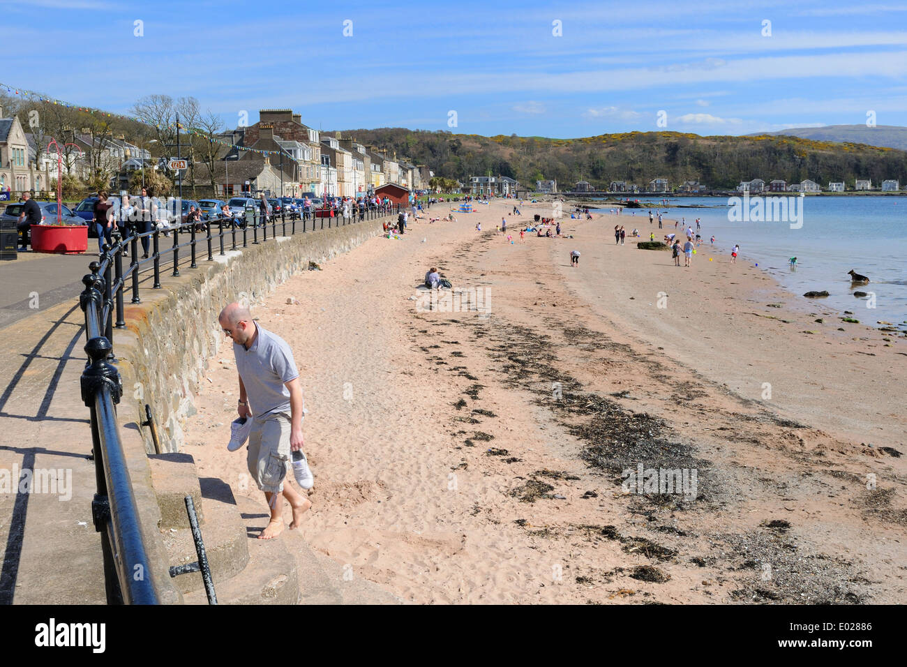 Easter holiday weekend sunshine in Millport, Isle of Cumbrae, Scotland ...