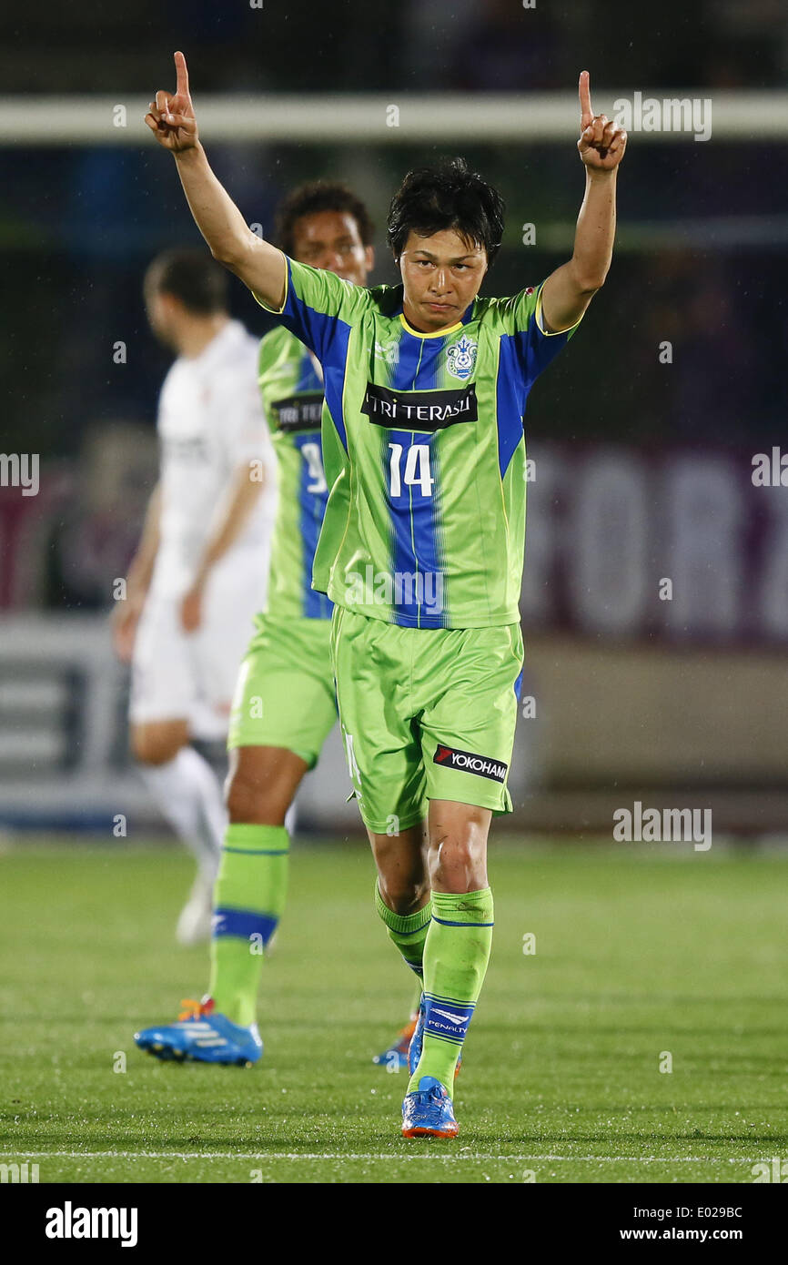 Shonan BMW Stadium Hiratsuka, Kanagawa, Japan. 29th Apr, 2014. Yuichi ...