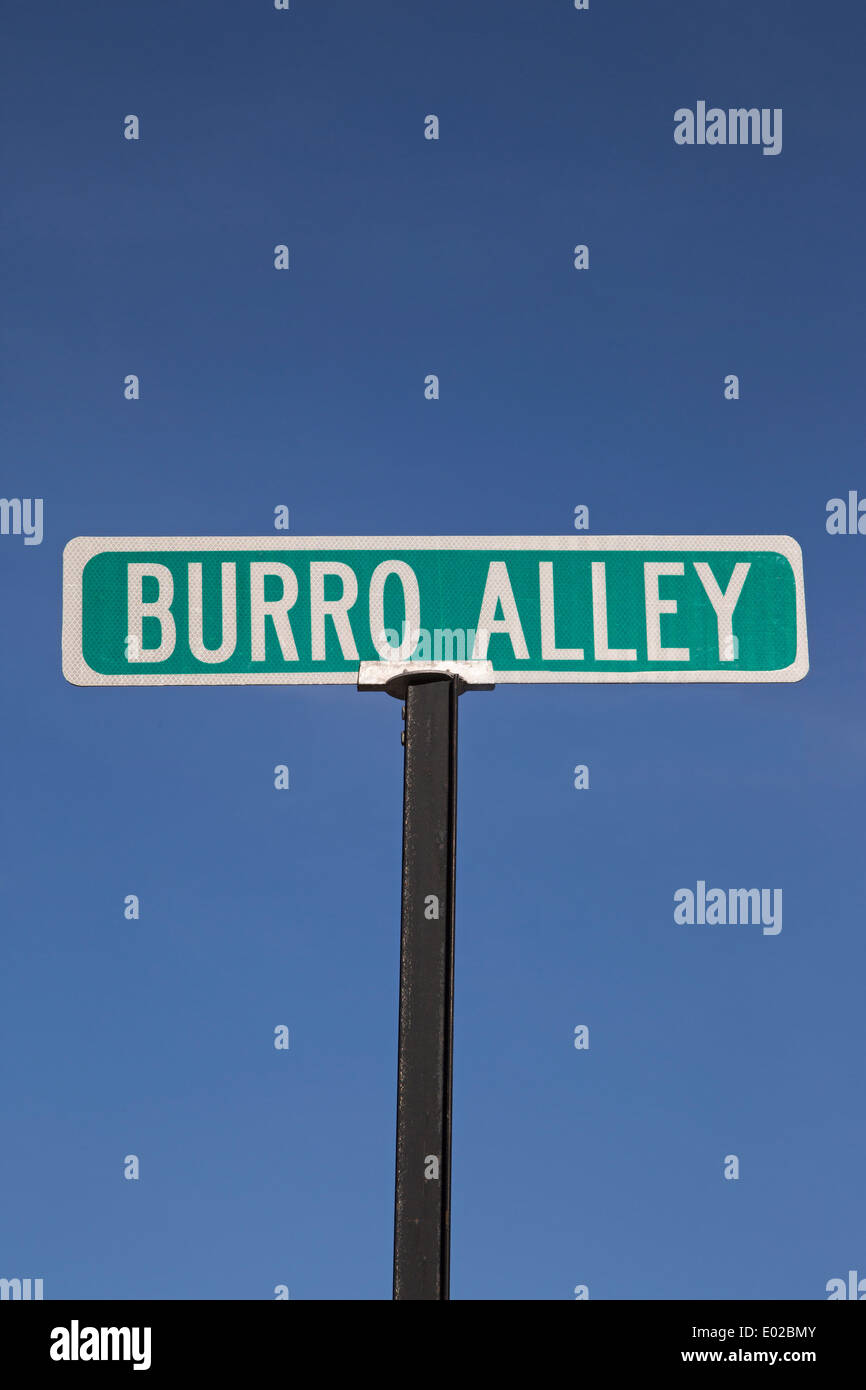 Street signs in mexico city hi-res stock photography and images - Alamy