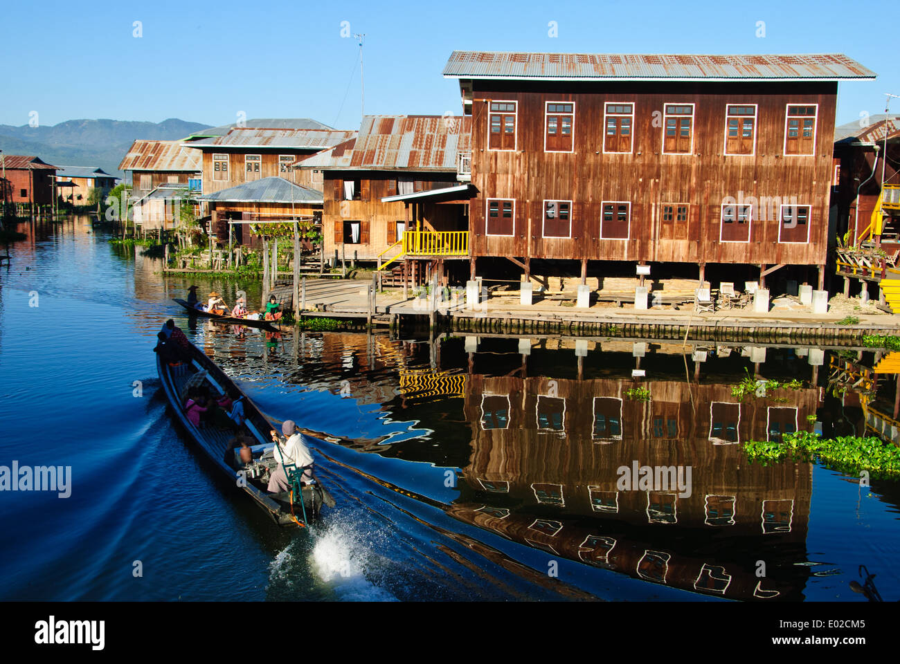 A floating village of Inle Lake Stock Photo - Alamy