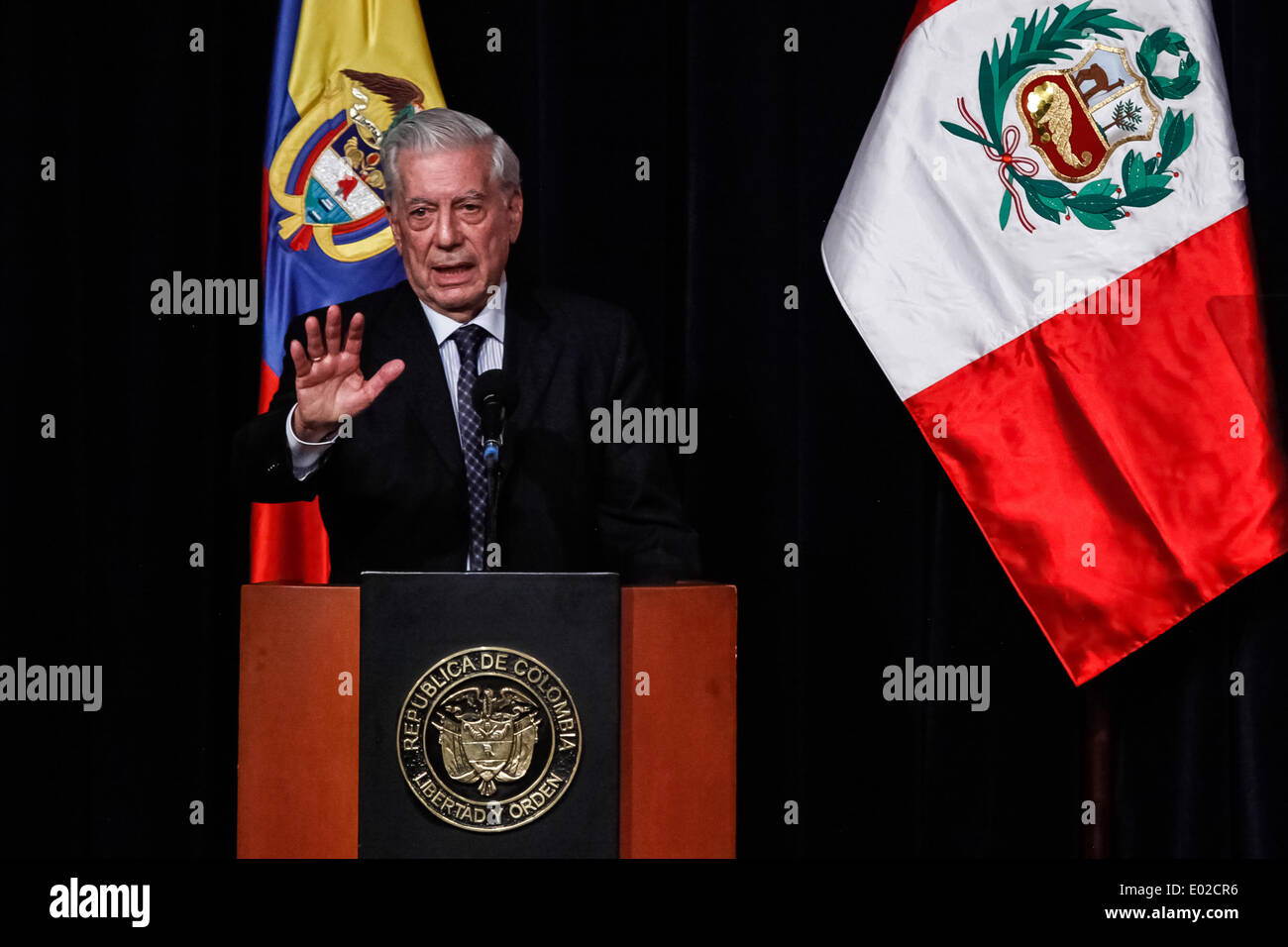 Bogota, Colombia. 29th Apr, 2014. Peruvian writer, Mario Vargas Llosa ...