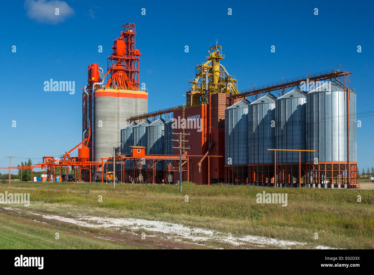 Grain storage facility hi-res stock photography and images - Alamy
