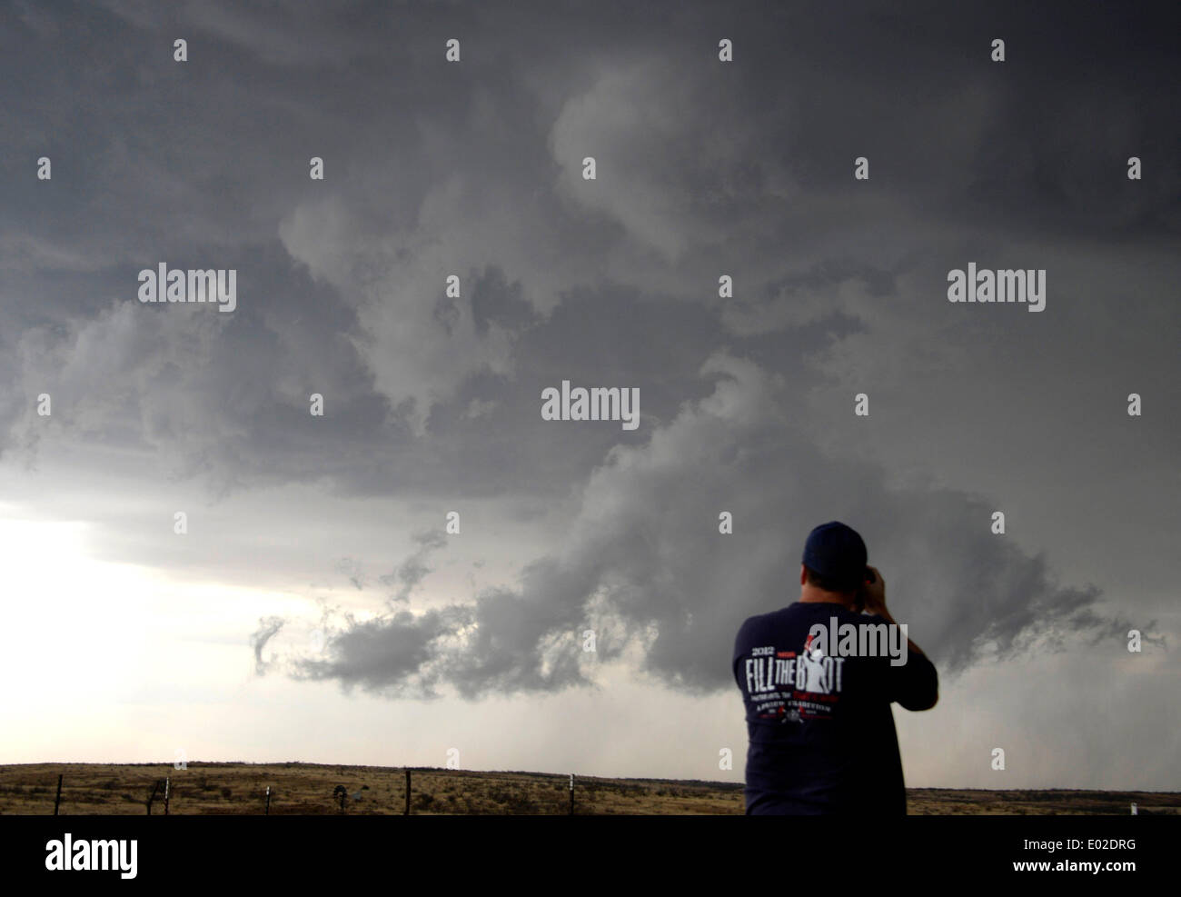 Storm chaser tornado video hi-res stock photography and images - Alamy