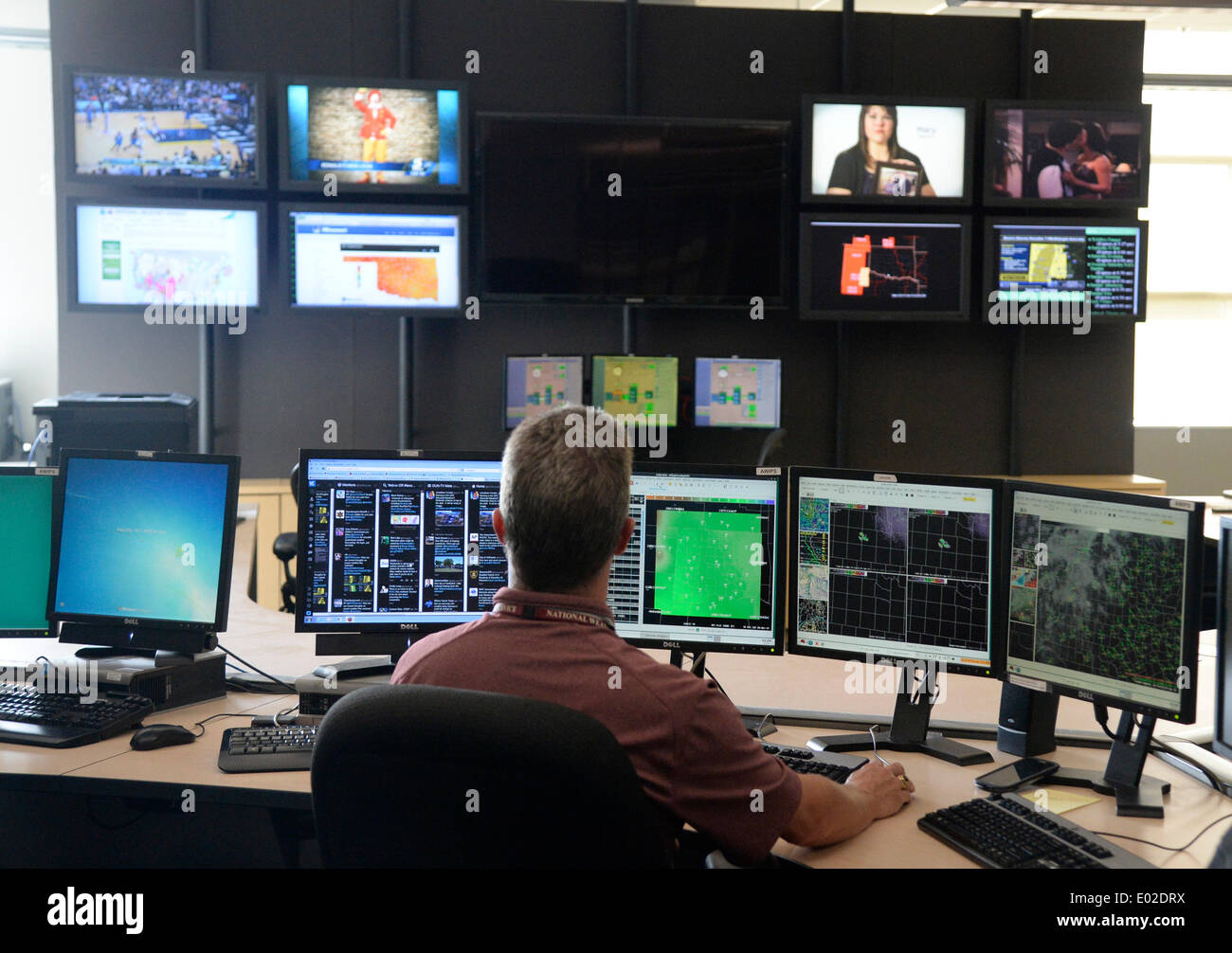 Norman OK, USA. 25th Apr, 2014. USA.The local WFO(Warning Forecast and ...