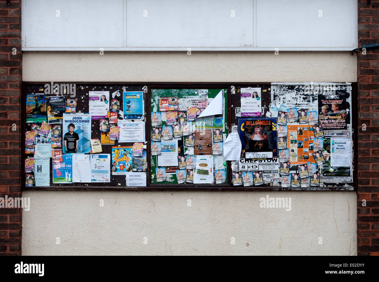 Public notice board hi-res stock photography and images - Alamy