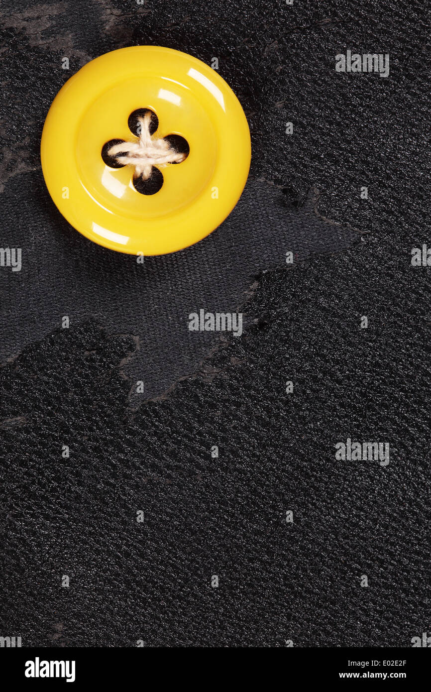 Yellow sewing button pattern hi-res stock photography and images - Alamy