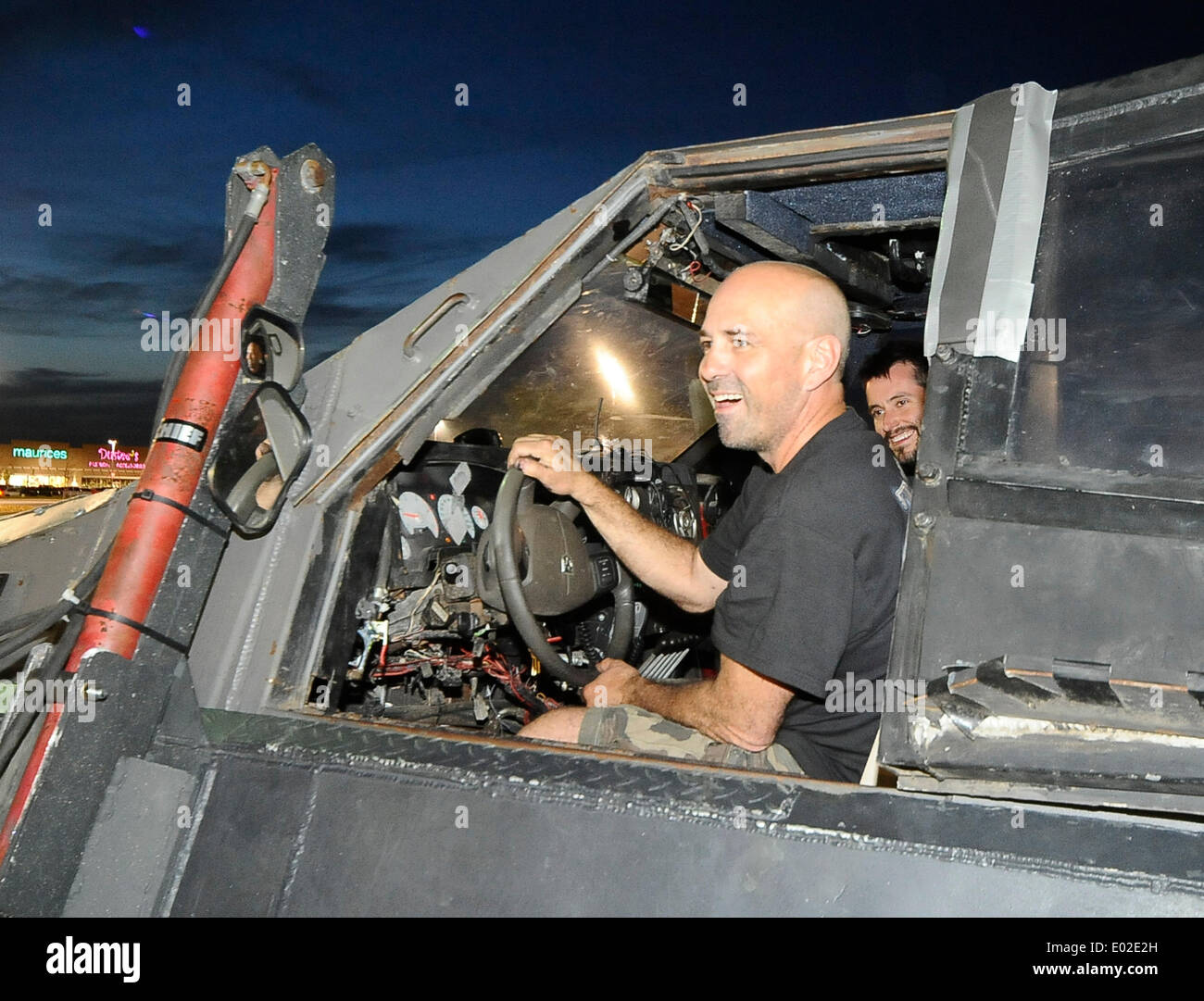 Storm chaser vehicle hi-res stock photography and images - Alamy