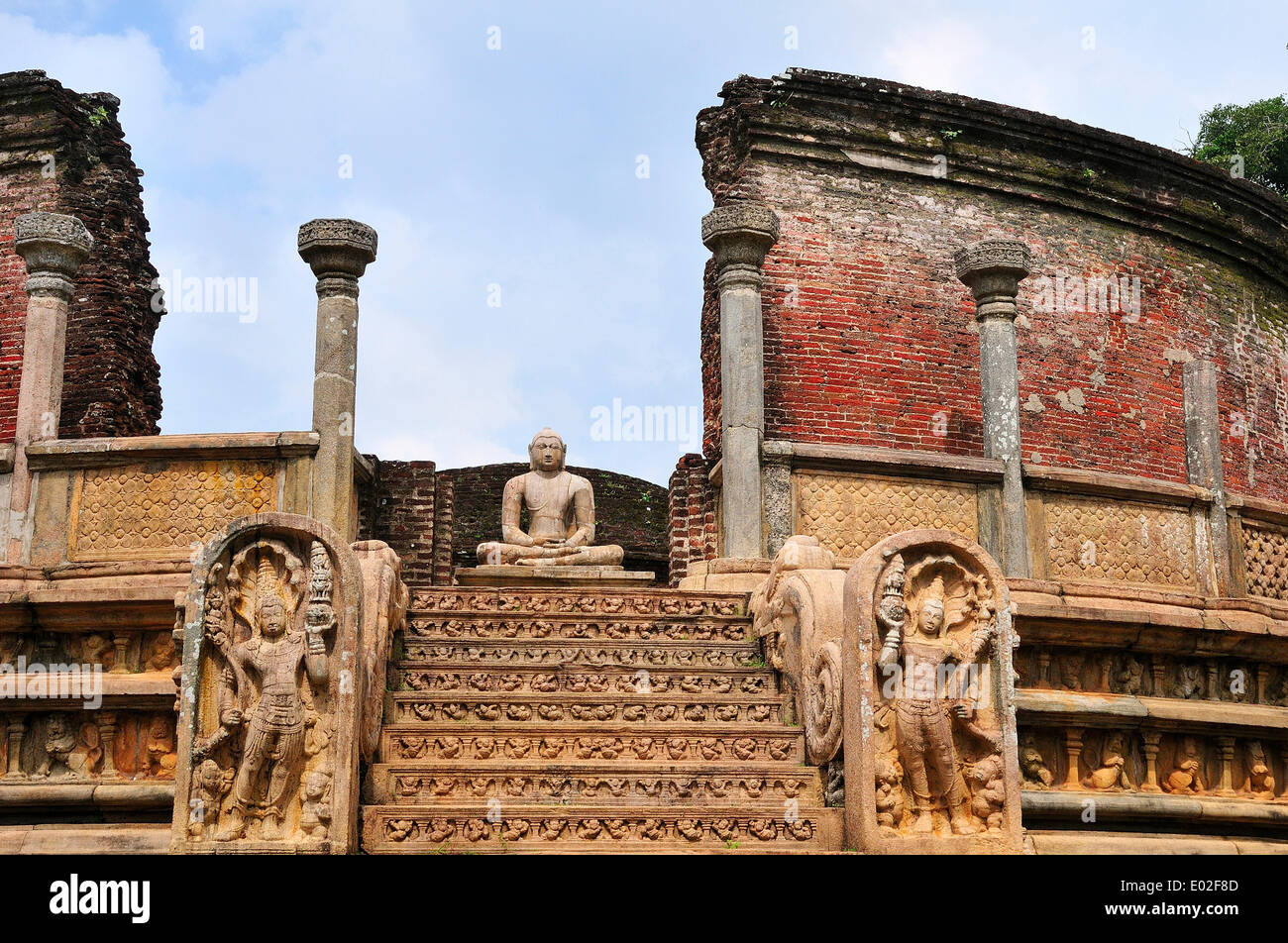 Buddha statue in the round reliquary house of Vatadage, UNESCO World ...