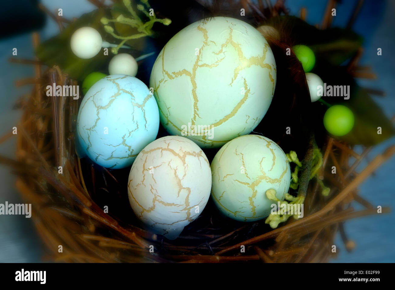 Decorative colored eggs hi-res stock photography and images - Alamy