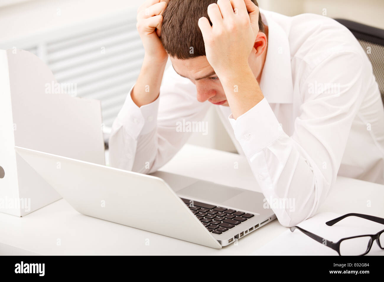 Silhouette desk office work place hi-res stock photography and images ...