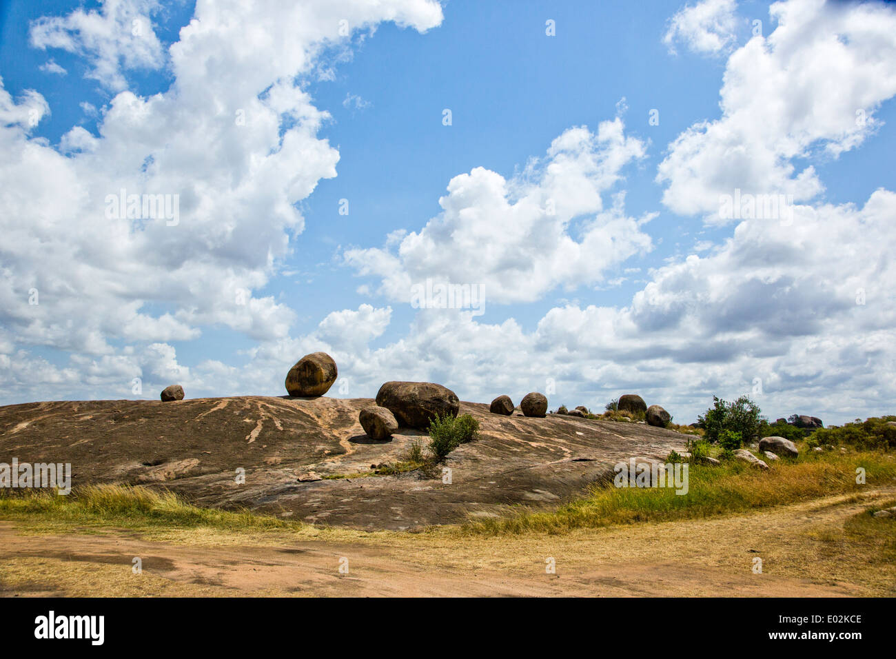 Kopje rocks in serengeti hi-res stock photography and images - Alamy