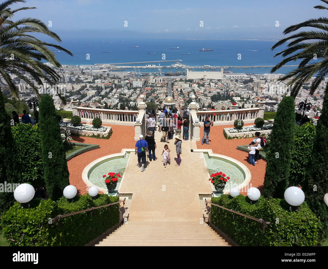 Israel, Haifa. The Bahai gardens, downtown and the bay of Haifa Stock ...