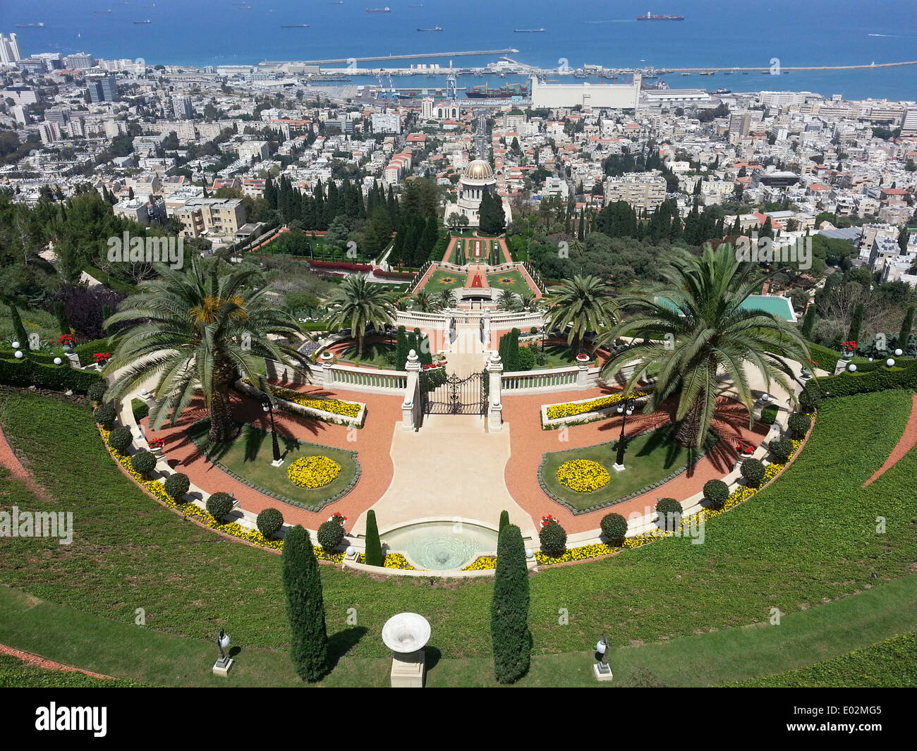 Israel, Haifa. The Bahai gardens, downtown and the bay of Haifa Stock ...