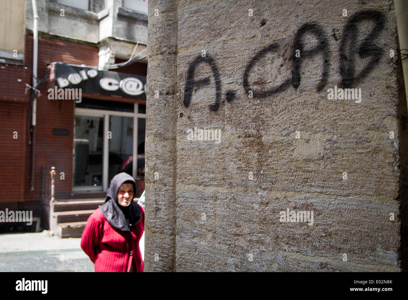 Istanbul, Turkey. 30th Apr, 2014. 39.000 police officers and 50 water ...