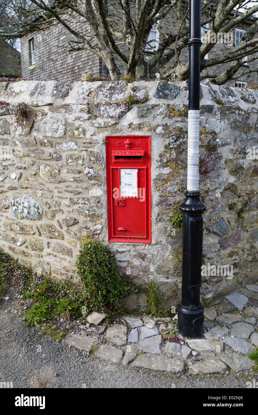 Postbox wales hi-res stock photography and images - Alamy
