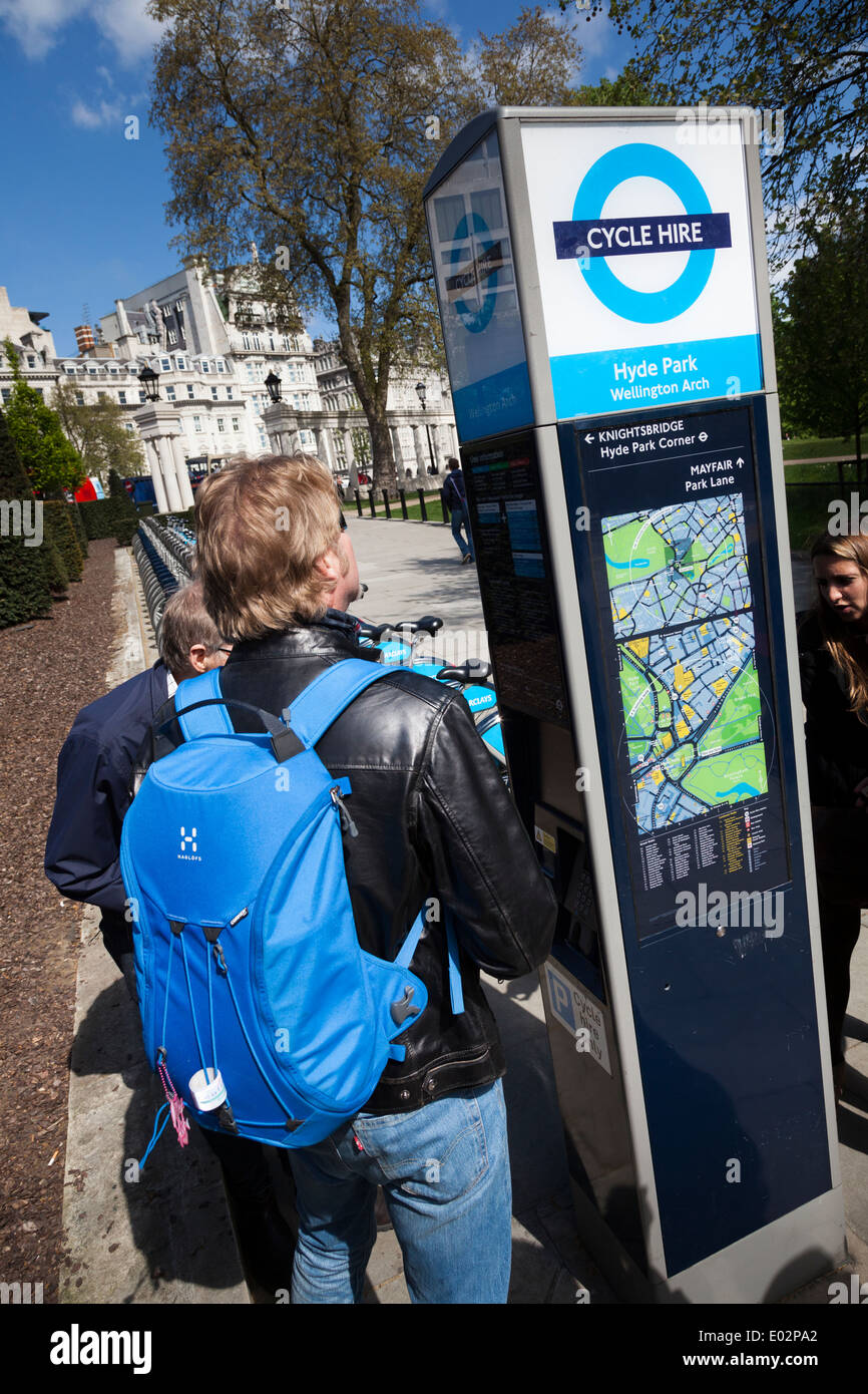 Re cycle drop off point hi-res stock photography and images - Alamy