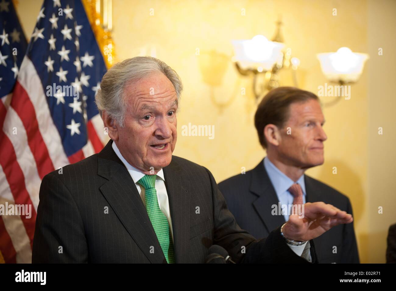 10 minimum hi-res stock photography and images - Alamy