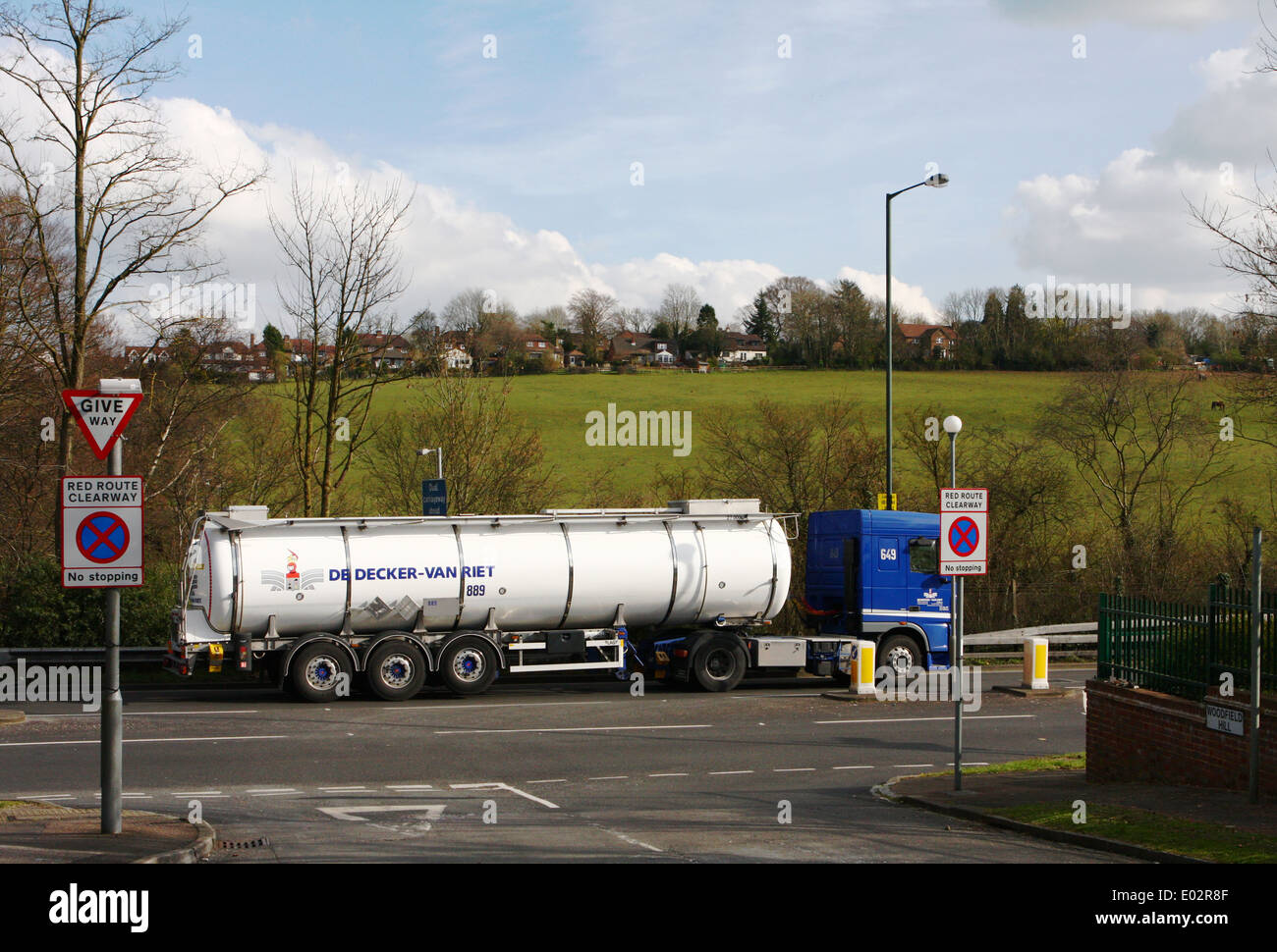 Chemical tanker signs hi-res stock photography and images - Alamy