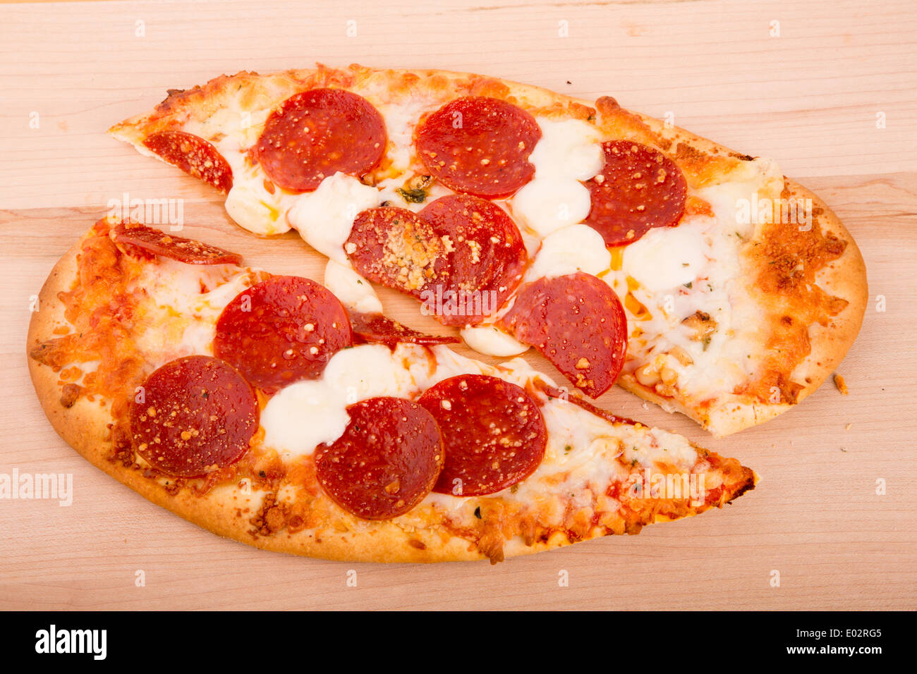 Fresh hot pizza hi-res stock photography and images - Alamy