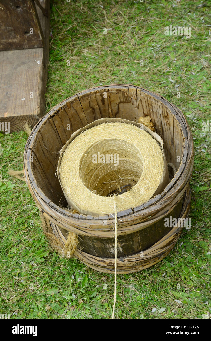 Hemp rope in the wood pail, vintage utensils Stock Photo - Alamy