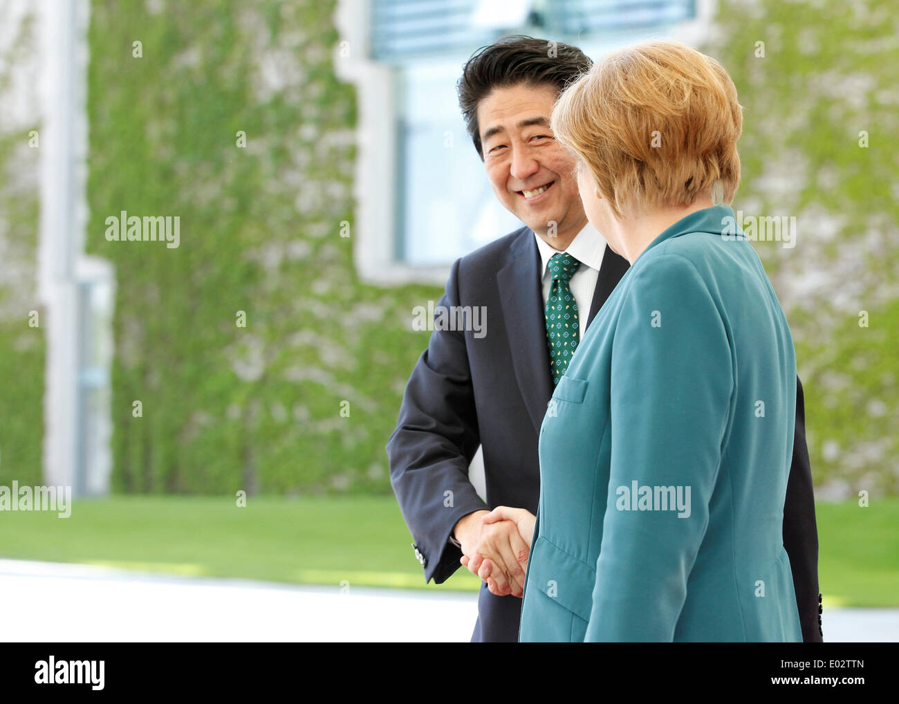 Berlin, Germany. 30th Apr, 2014. Greeting of the Shinzo Abe, Prime ...
