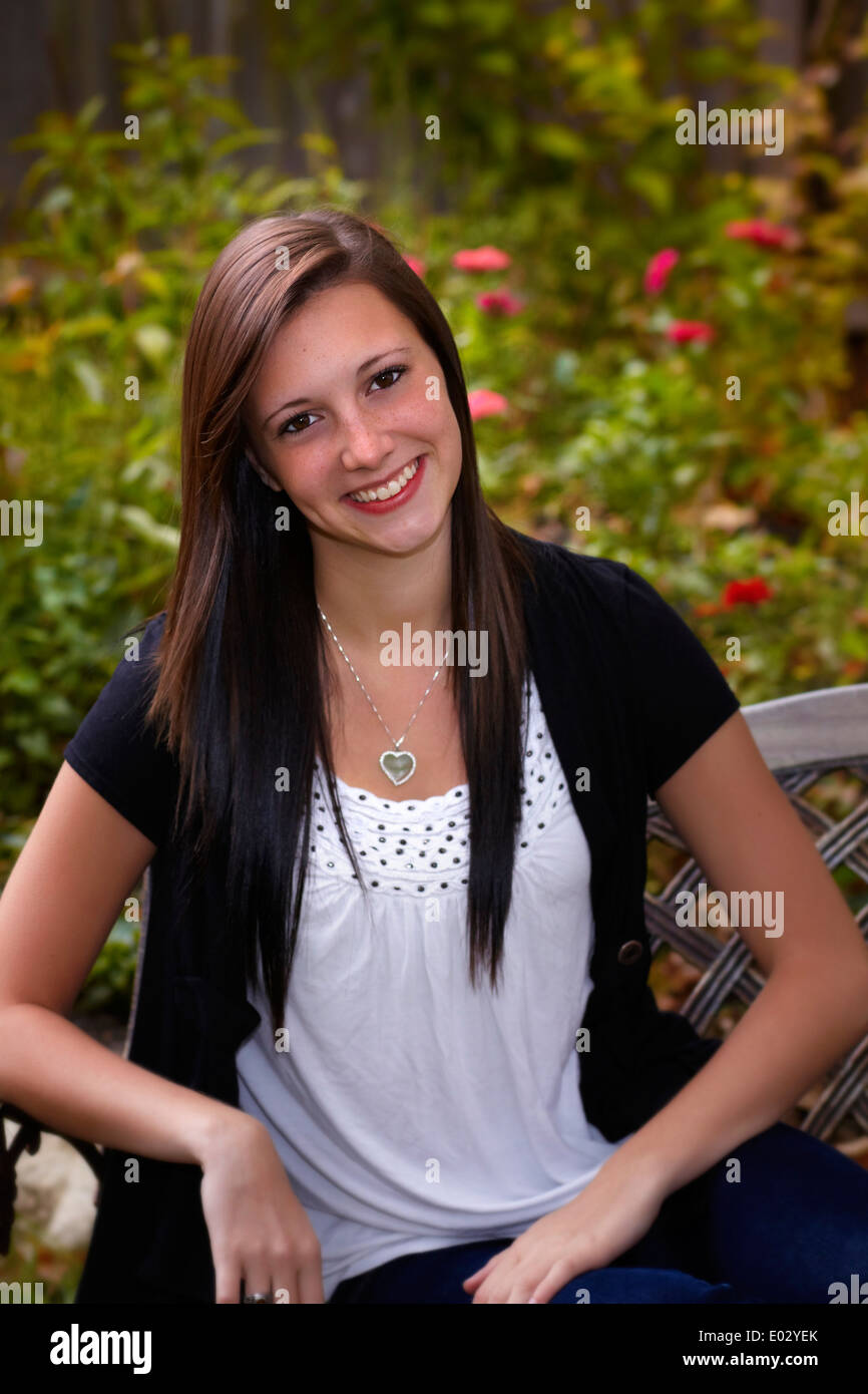 Teenage girl alone Stock Photo - Alamy