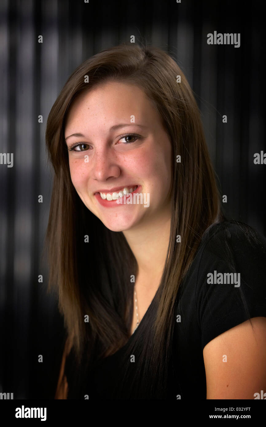 Teenage girl alone Stock Photo - Alamy