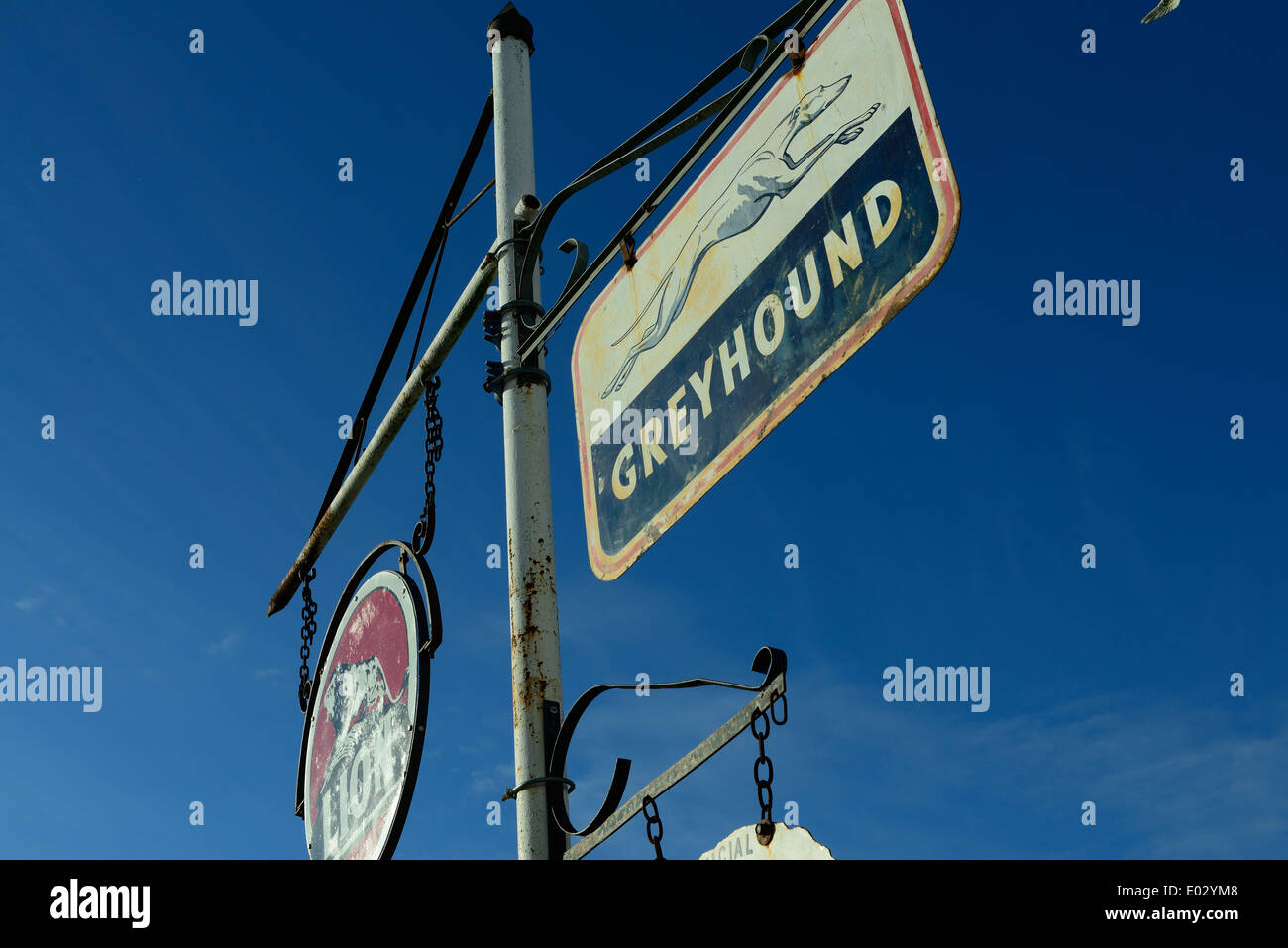 Vintage signs along the roadside Stock Photo - Alamy