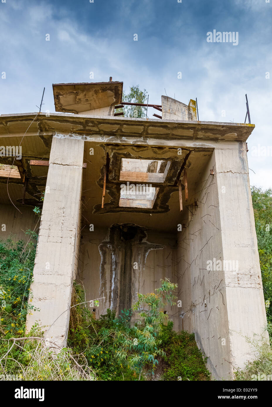 Quarry ruins hi-res stock photography and images - Alamy