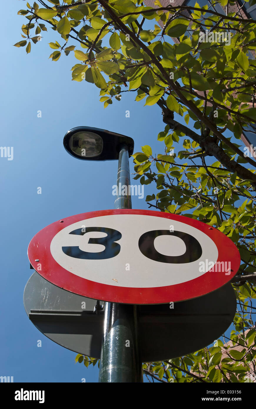 30mph speed limit sign hi-res stock photography and images - Alamy