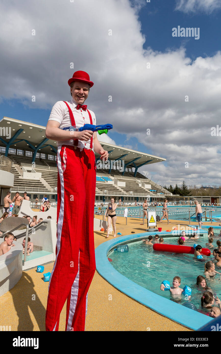 Clown family hi-res stock photography and images - Alamy