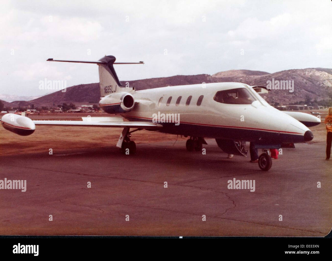 This image shows the Lear 25B aircraft, registration N695LJ. The Lear ...