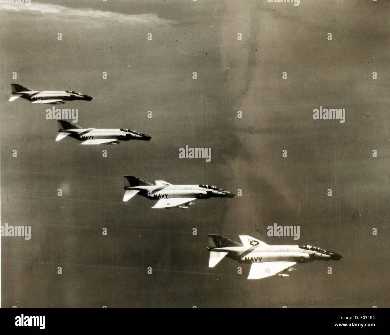 F4 phantom ii hi-res stock photography and images - Alamy