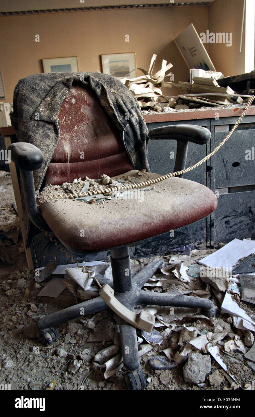 Office abandoned vertical fema hi-res stock photography and images - Alamy