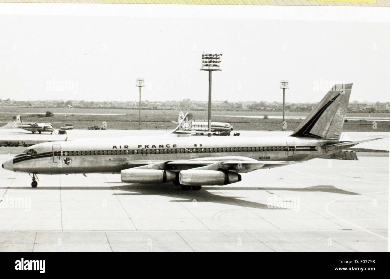 The Convair 990 was a commercial airliner developed by Convair in the ...